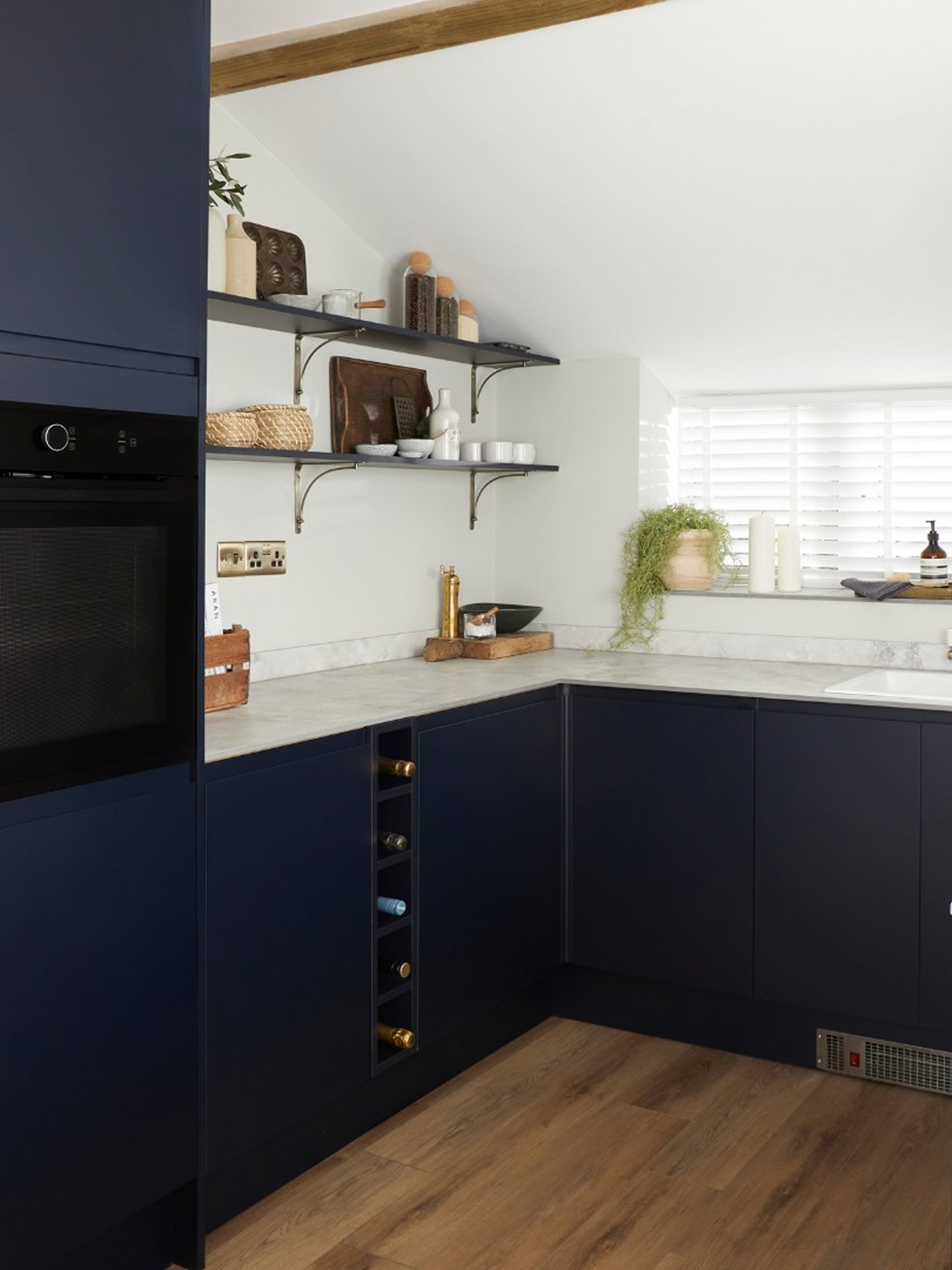 Howdens Kitchen installation - Beall Group